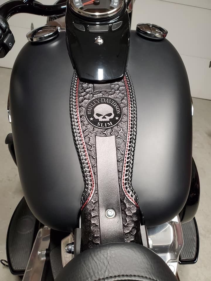 Chaos Pebbles tank bib - 2018+ Softail Slim – Three Mutts Custom Leather